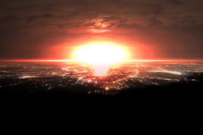 What Happens to Your Body After a Nuclear Bomb Hits? - Science in The World