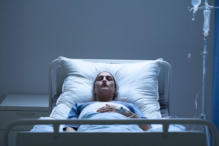 5 Shocking Things That Happen During Coma: See How Your Body Reacts to ...